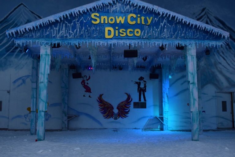 Snow City Tickets: Best Indoor Snow Fun in Bengaluru | Snow City
